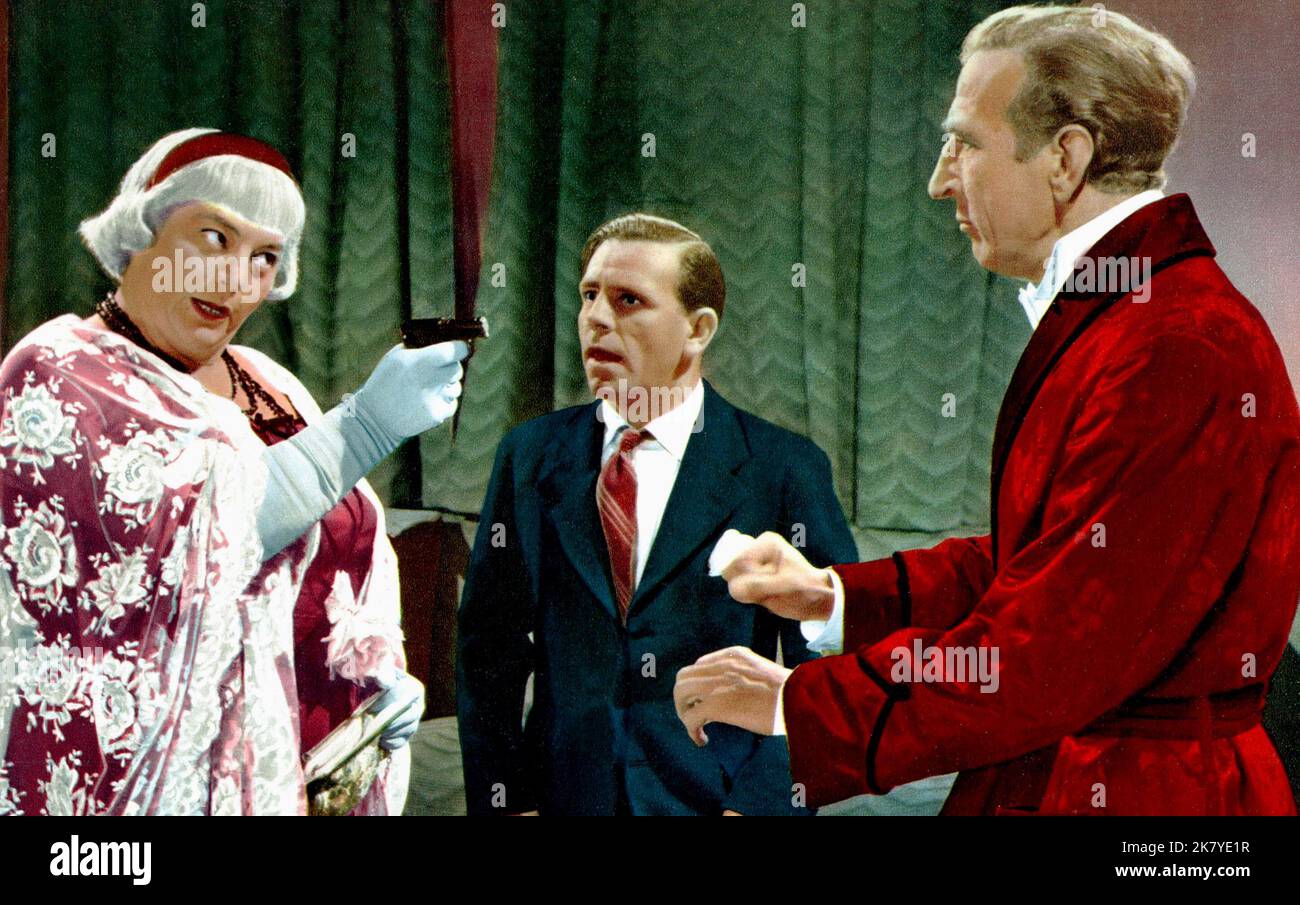 Hattie Jacques, Norman Wisdom & Jerry Desmonde Film: Follow A Star (UK ...