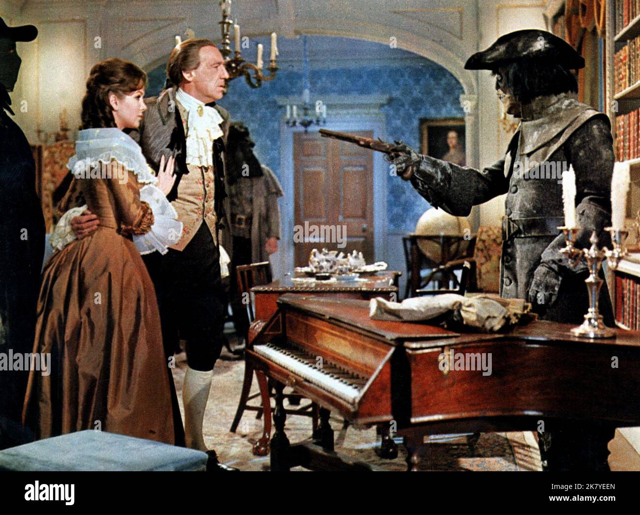 Kay Walsh, Michael Hordern & Patrick Mcgoohan Film: The Scarecrow Of ...