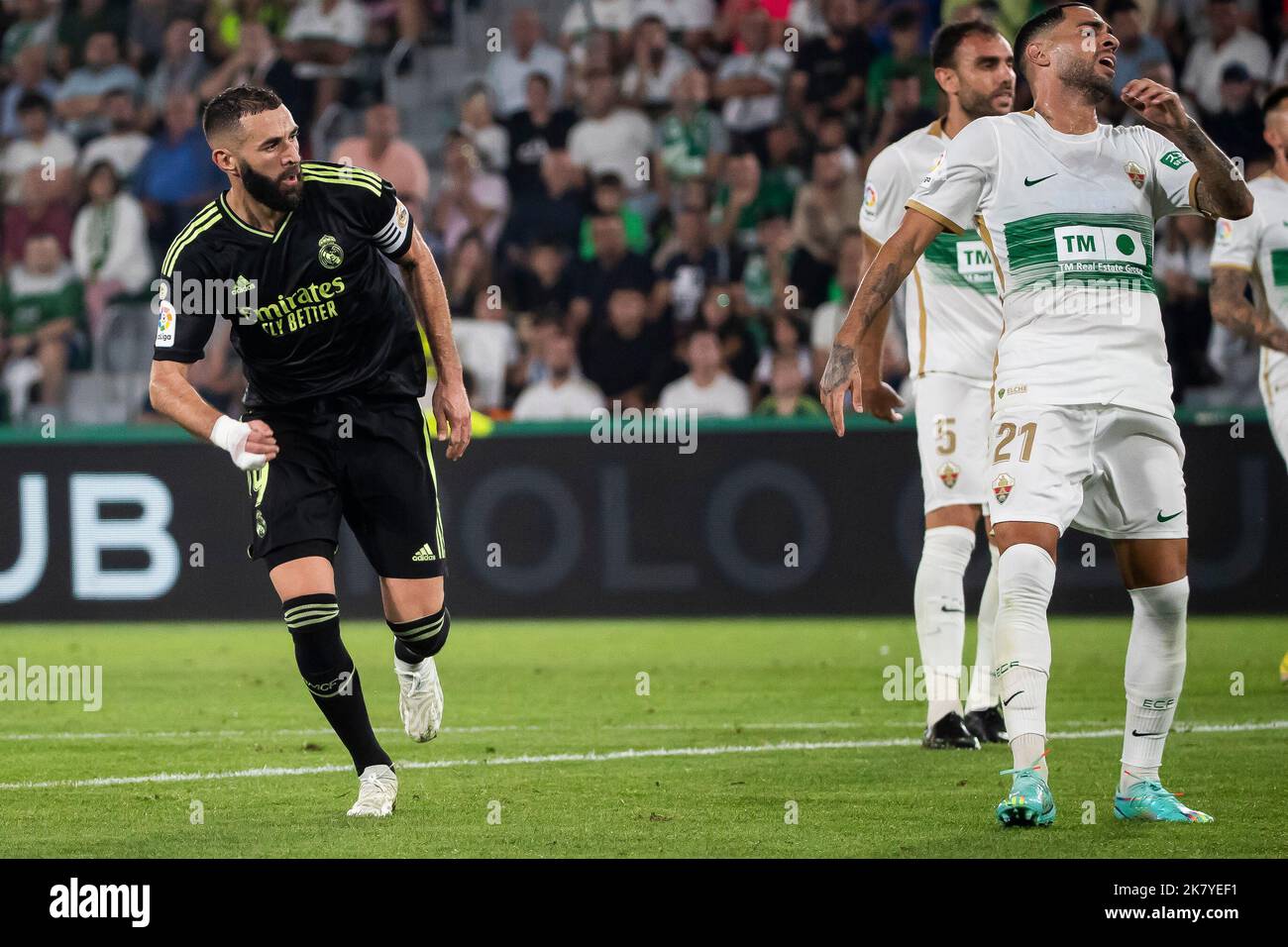 Real madrid benzema celebrate hi-res stock photography and images - Alamy