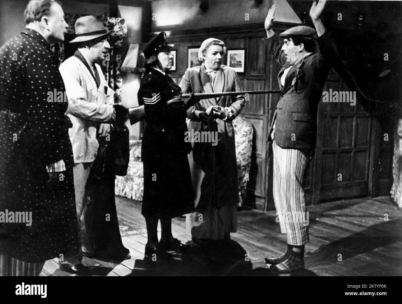 Michael Shepley, Ronald Shiner, Peggy Mount, Joan Sims & Brian Rix Film ...