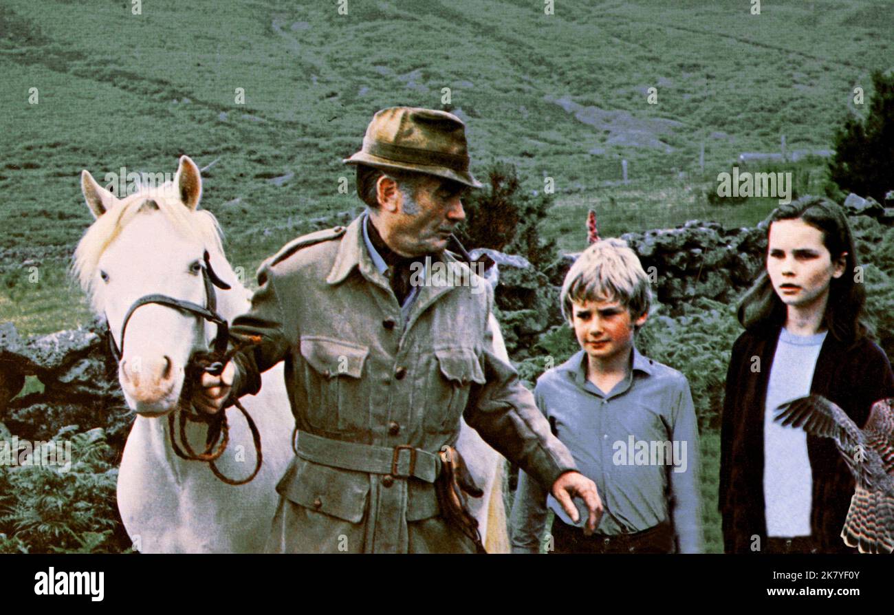 John Mills, Mark Lester & Fiona Fullerton Film: Run Wild, Run Free ...