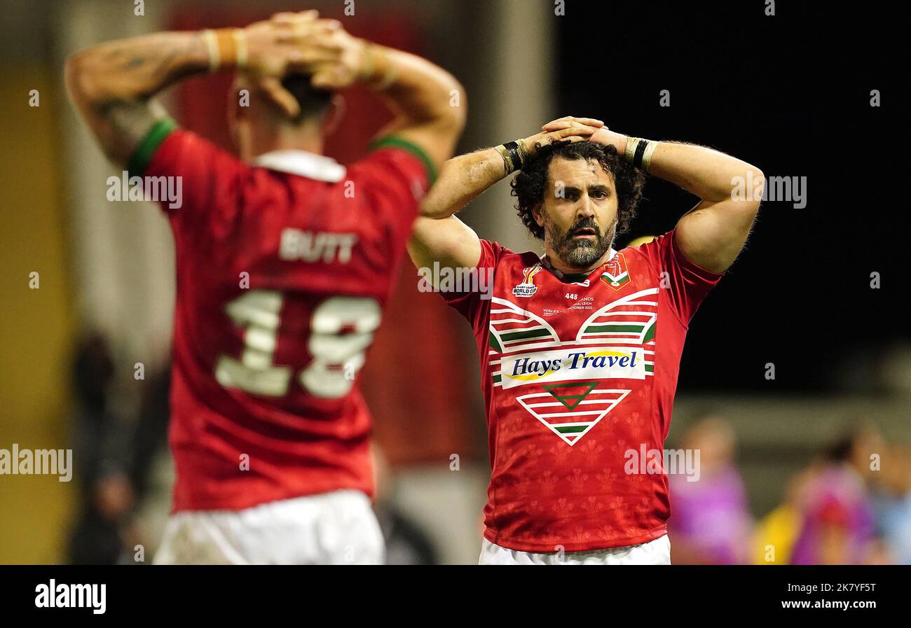 Rhys williams rugby league wales hi-res stock photography and images ...
