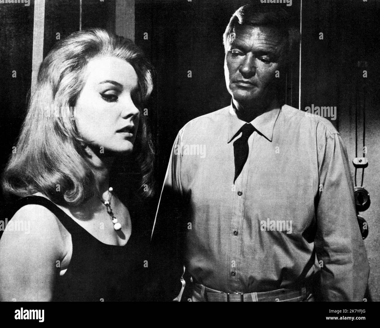 Carroll Baker & Peter Van Eyck Film Station Six-Sahara (1967 ...