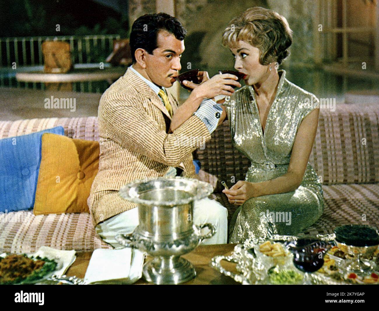 Cantinflas & Janet Leigh Film Pepe (USA/MEX 1960) Characters: Pepe ...