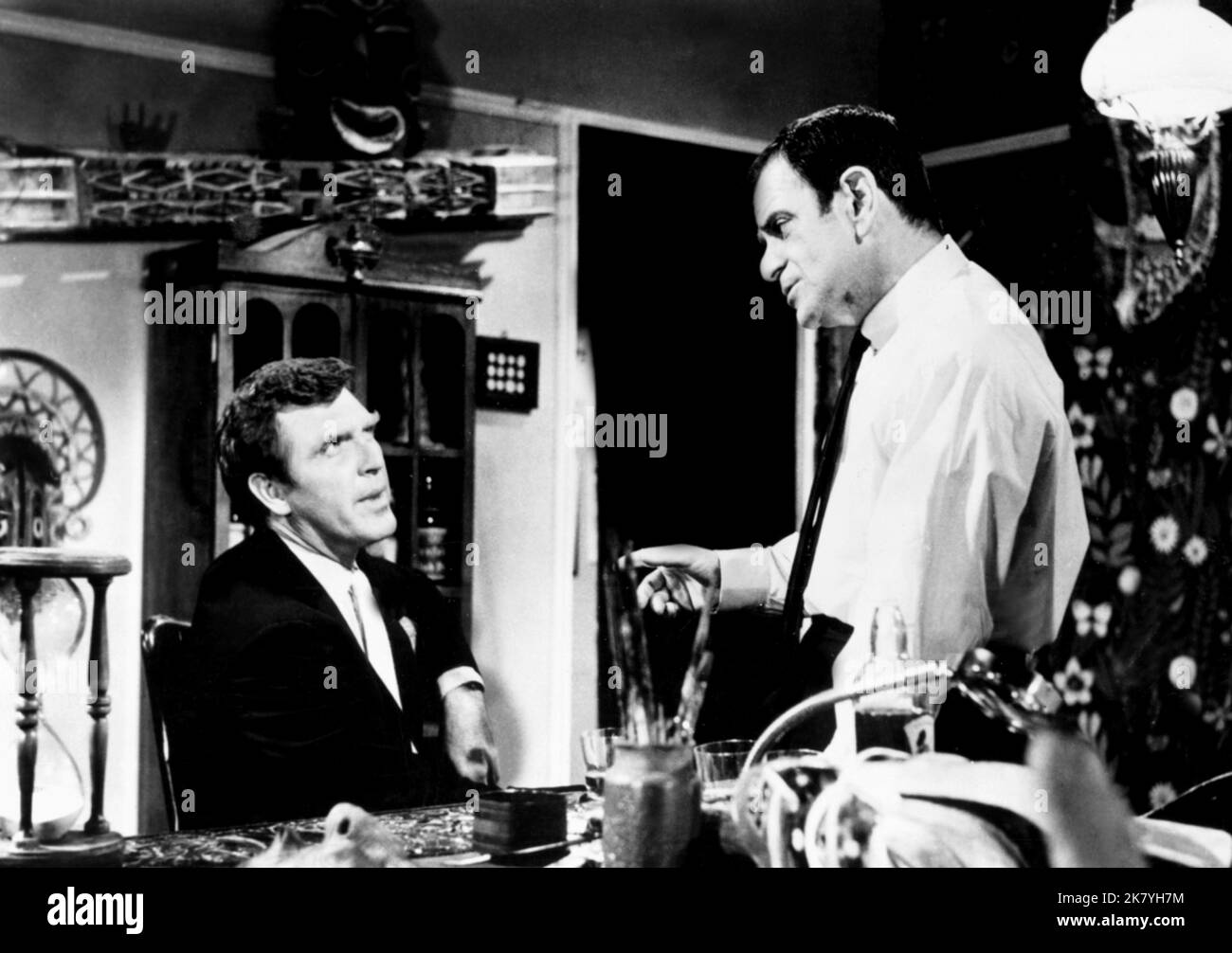 Robert Lansing & Sid Melton Film It Takes All Kinds (USA/AUS 1969 ...