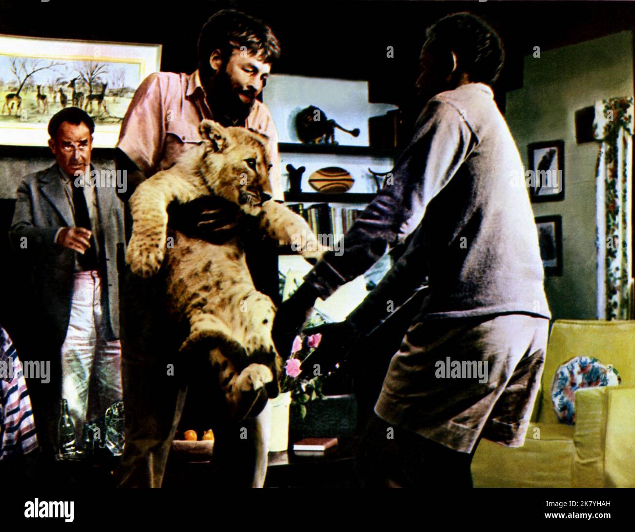Goeffrey Keen, Bill Travers & Elsa Film Born Free (USA/UK 1966 ...