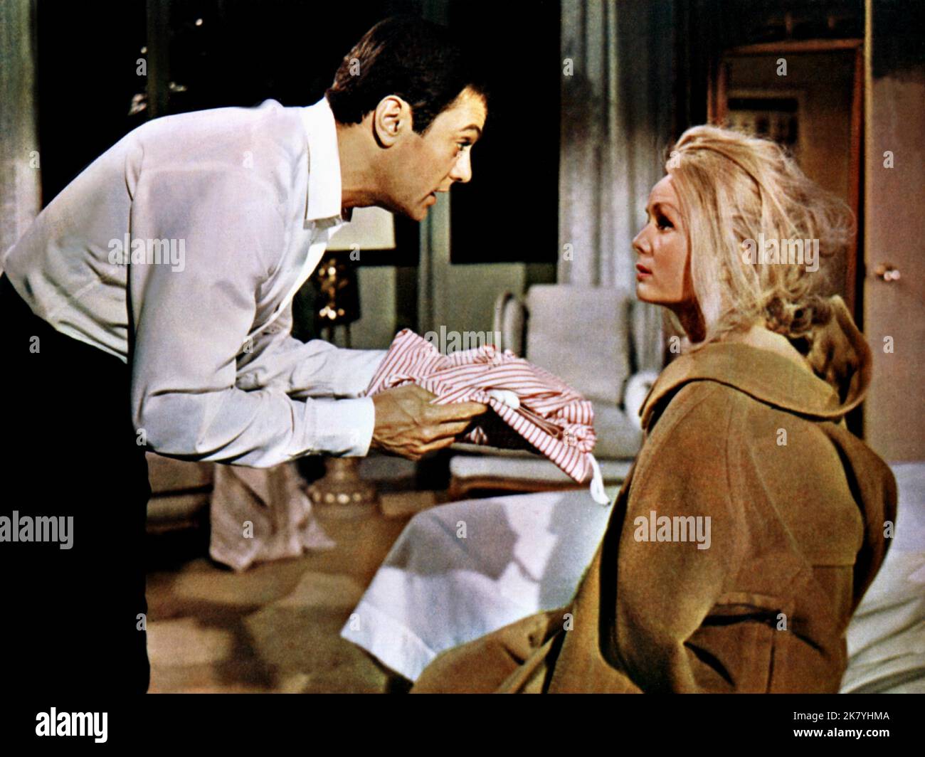 Tony Curtis & Debbie Reynolds Film: Goodbye Charlie (USA 1964 ...