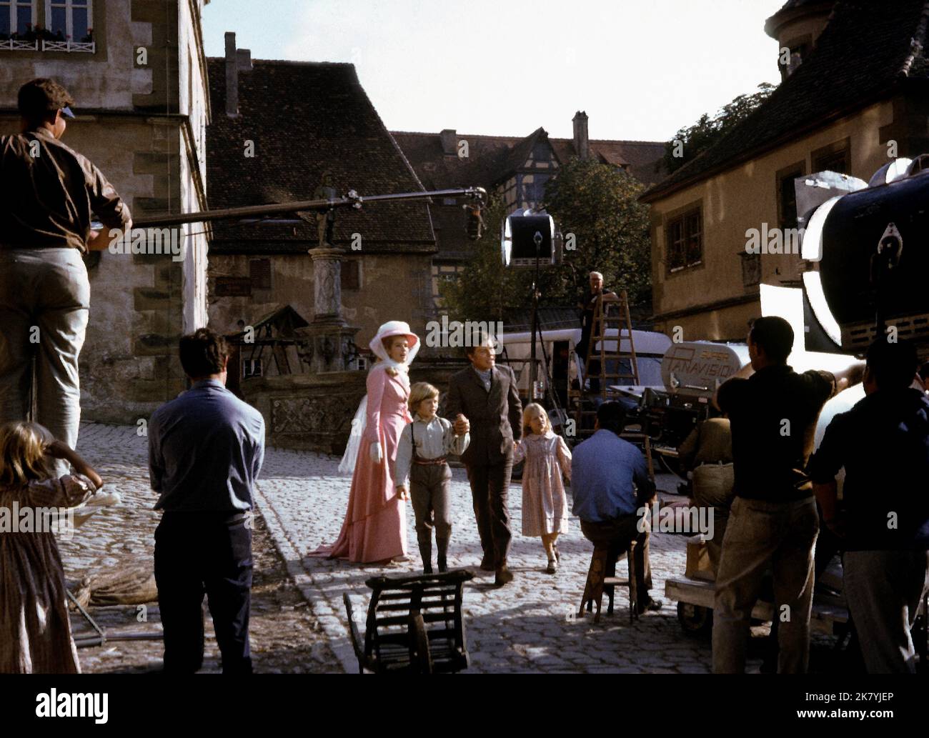 Sally Ann Howes, Adrian Hall, Dick Van Dyke & Heather Ripley Film ...