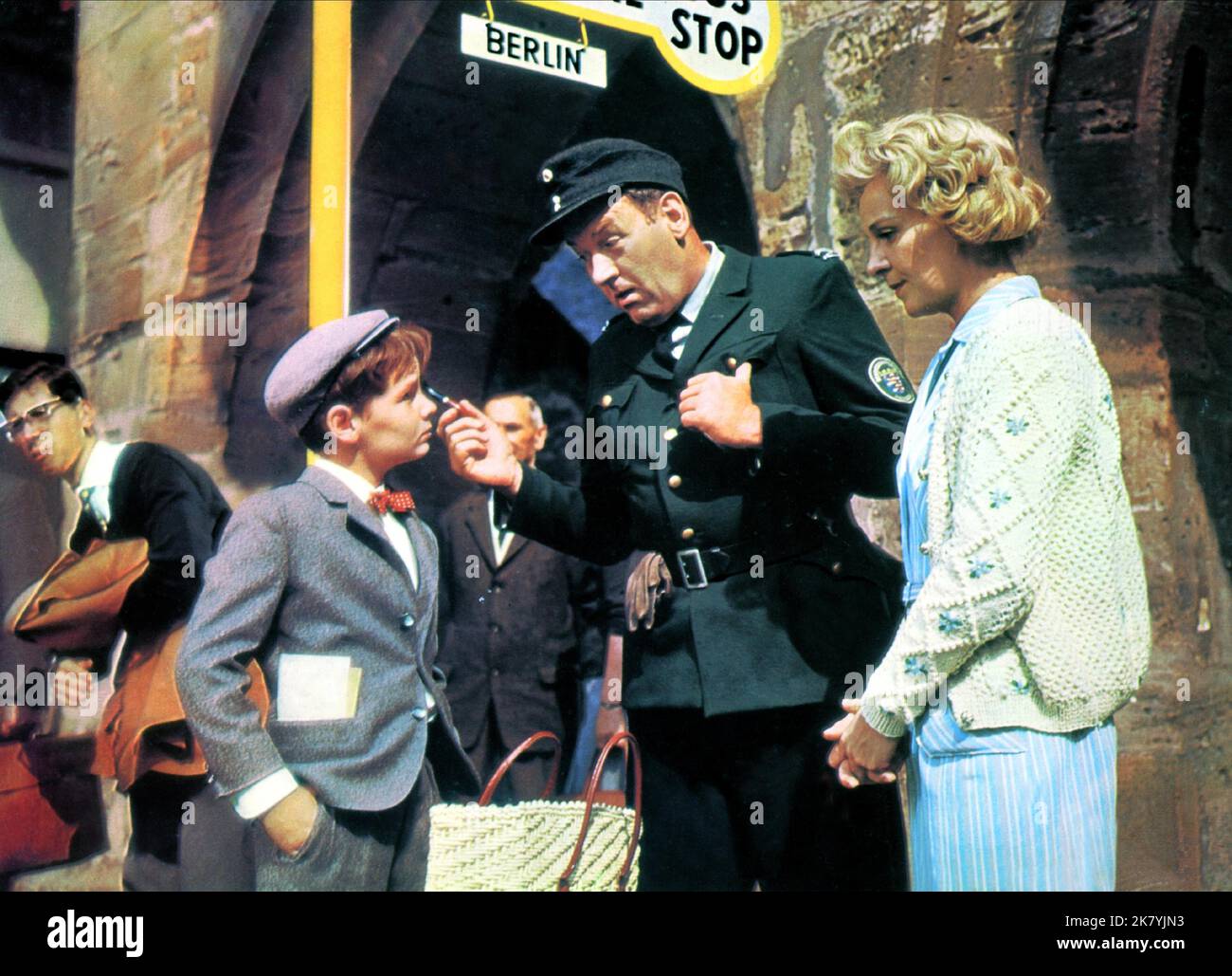 Bryan Russell & Eva Ingeborg Scholz Film: Emil And The Detectives (USA ...