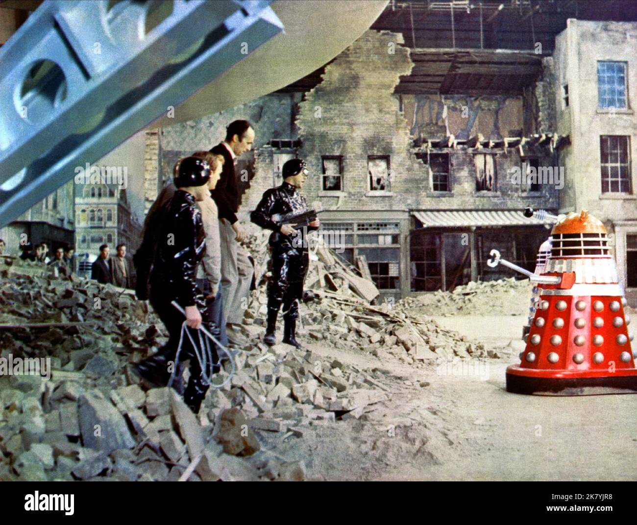 Daleks Film Dr Who, Daleks Invasion Earth 2150 Ad (1966) Director ...