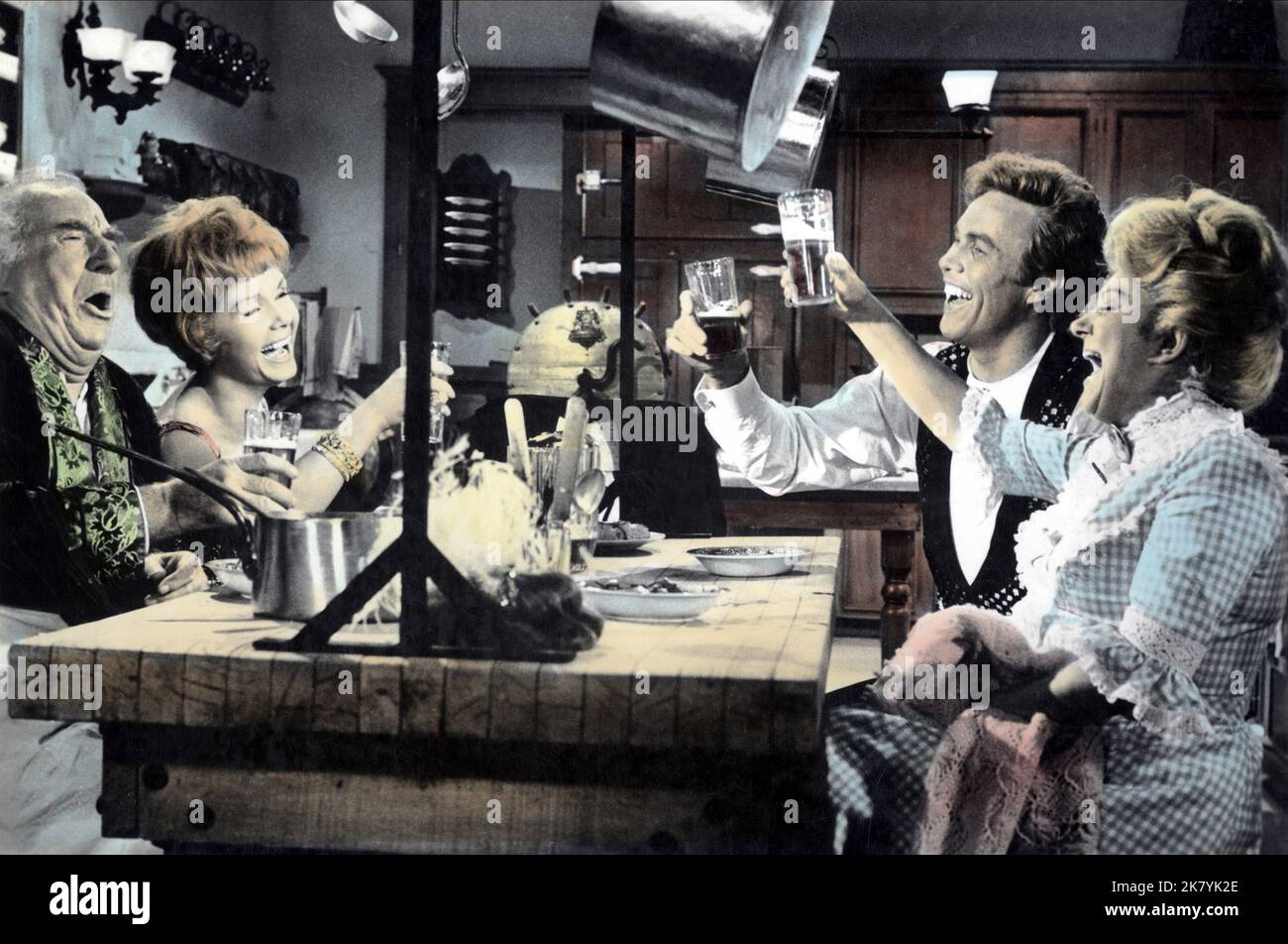 Ed Begley, Debbie Reynolds, Harve Presnell & Hermione Baddeley Film ...