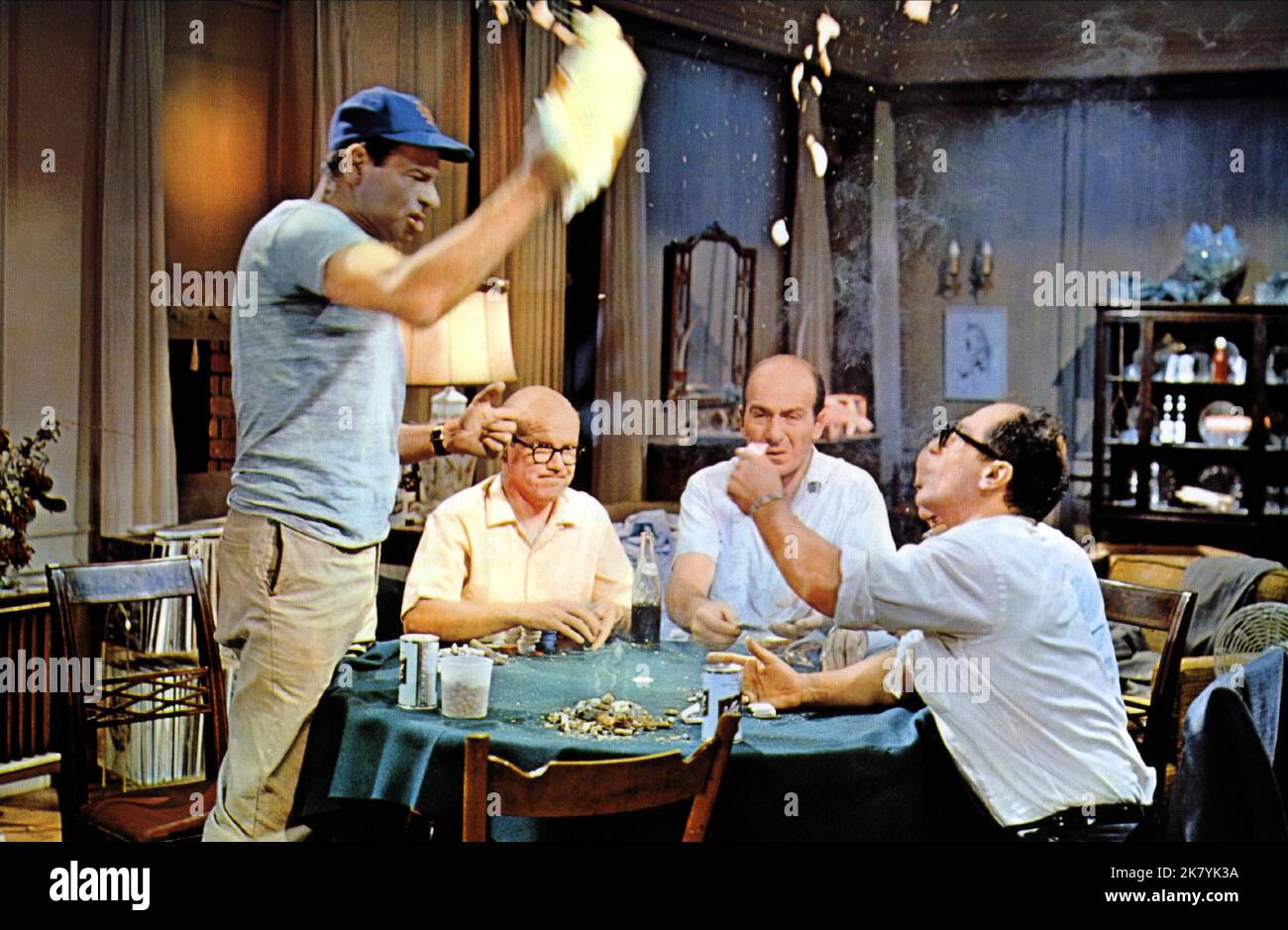 Walter Matthau Film The Odd Couple (USA 1968) Characters: Oscar Madison ...