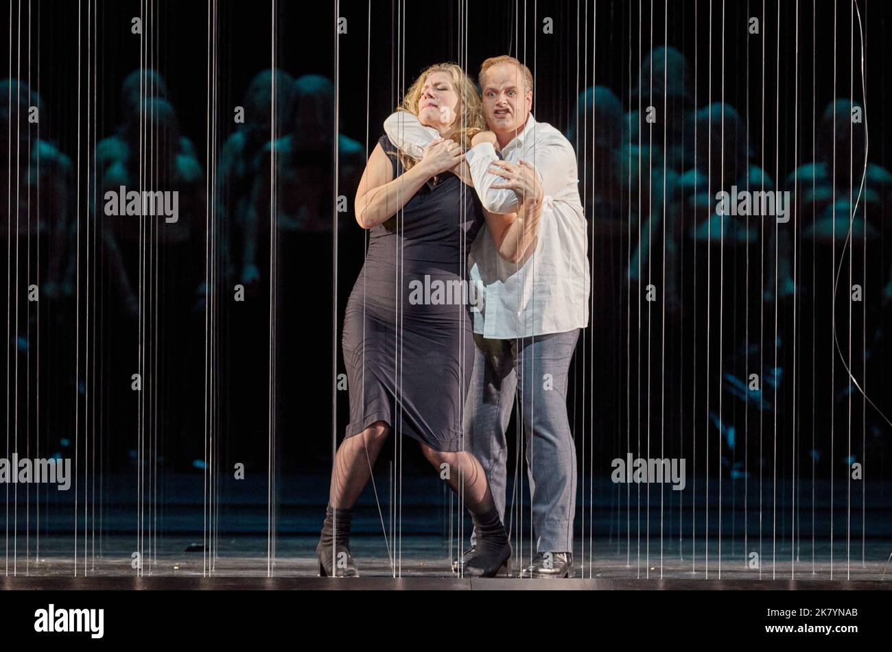 Hamburg, Germany. 19th Oct, 2022. Singers Jennifer Holloway as Senta ...