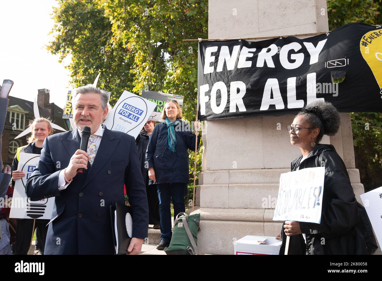 Westminster, London, UK. 19th October, 2022. Caroline Lucas MP, Lord ...