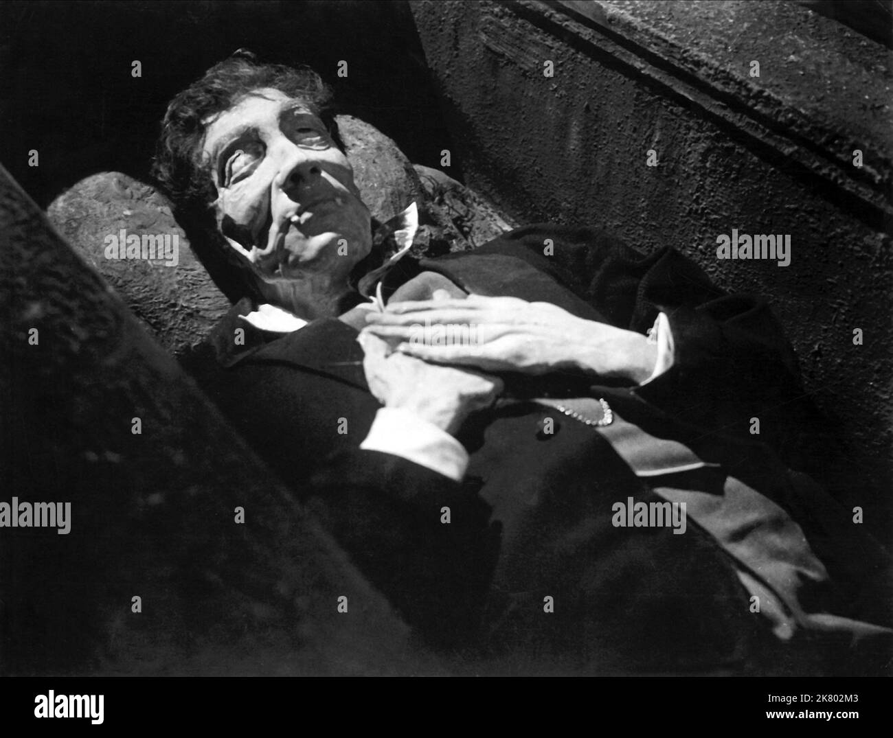 Dead Body Film Dracula; Horror Of Dracula (UK 1958) Director: Terence ...