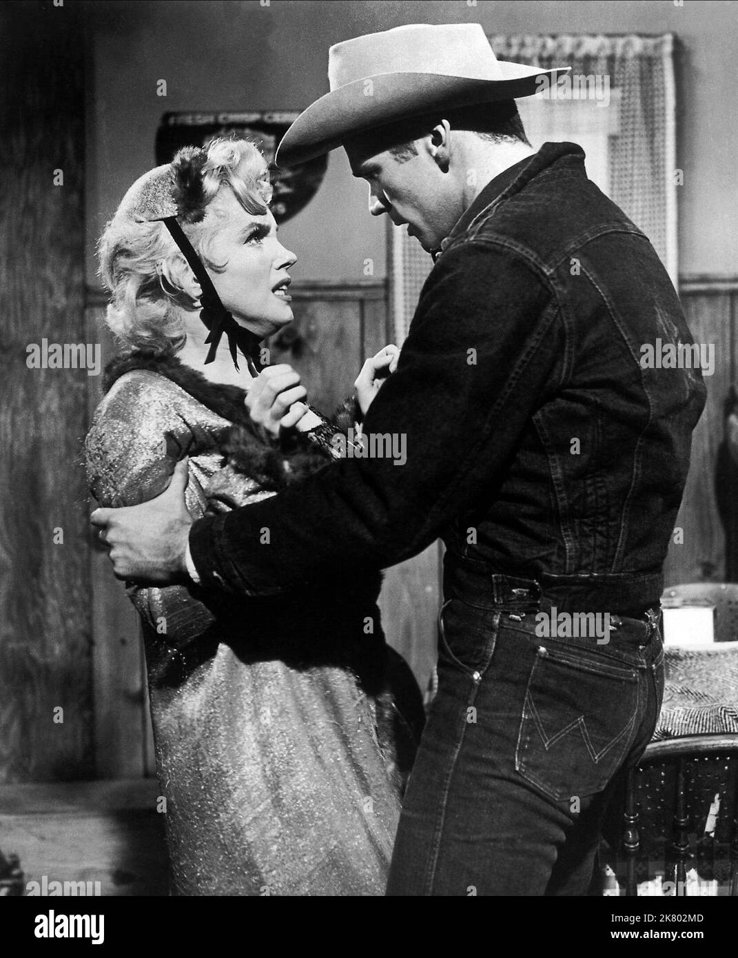 Don murray bus stop 1956 Black and White Stock Photos & Images - Alamy
