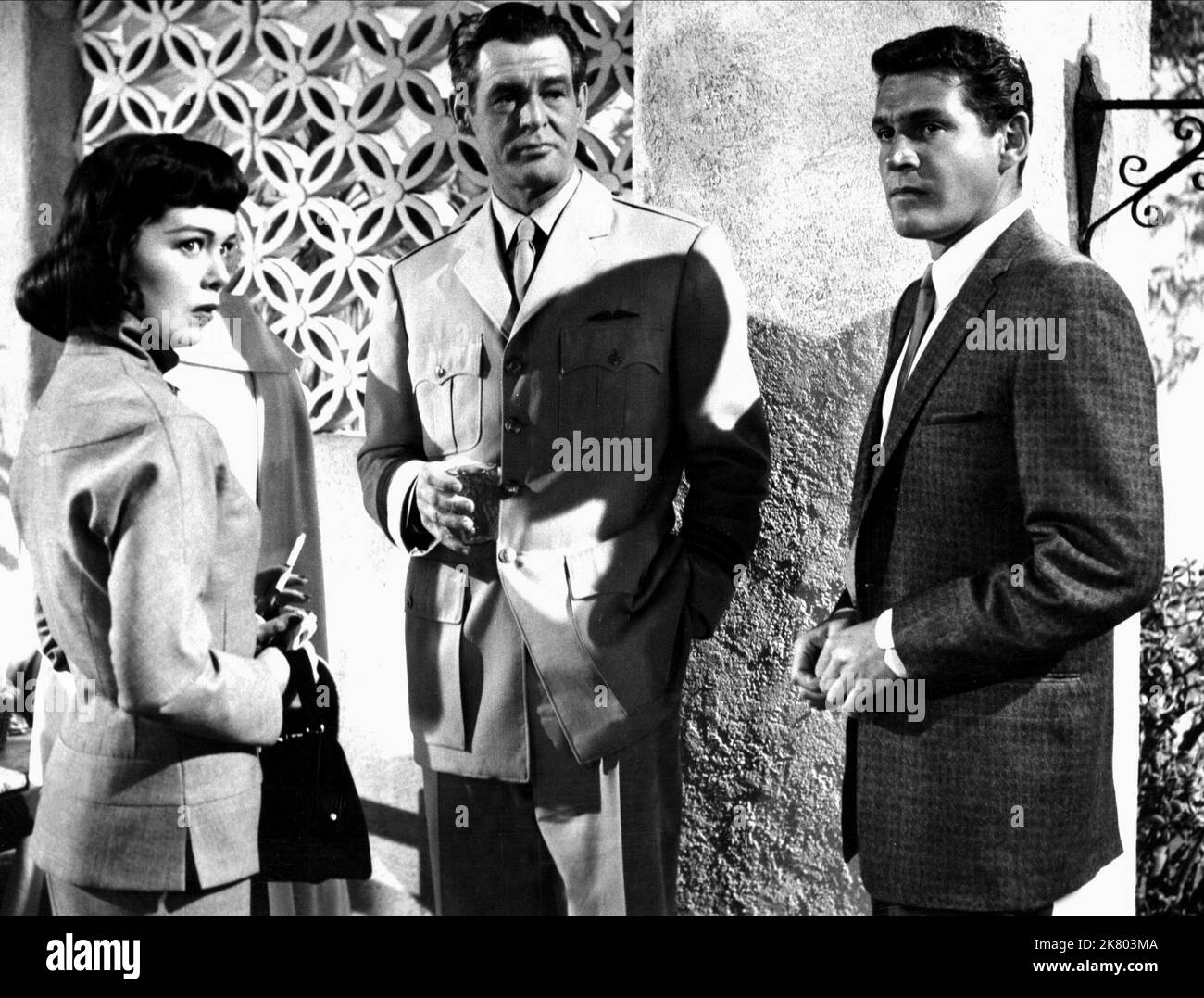 Phyllis Kirk, Robert Ryan & Gene Barry Film: Back From Eternity (USA ...