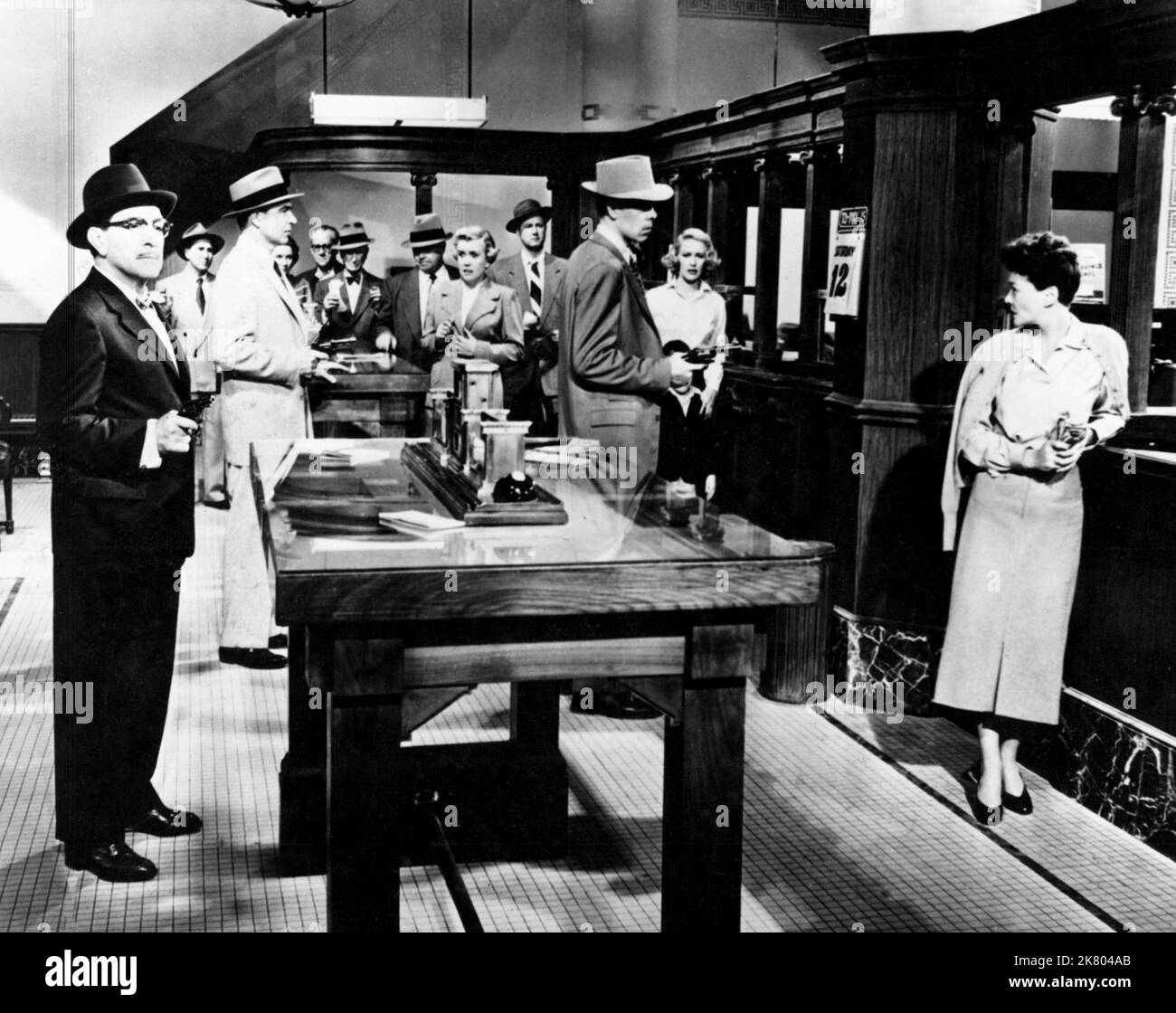 J. Carrol Naish, Stephen Mcnally, Lee Marvin & Sylvia Sidney Film ...