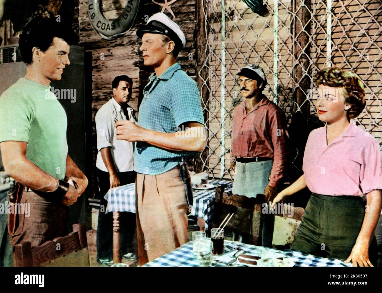 Gilbert roland terry moore hi-res stock photography and images - Alamy