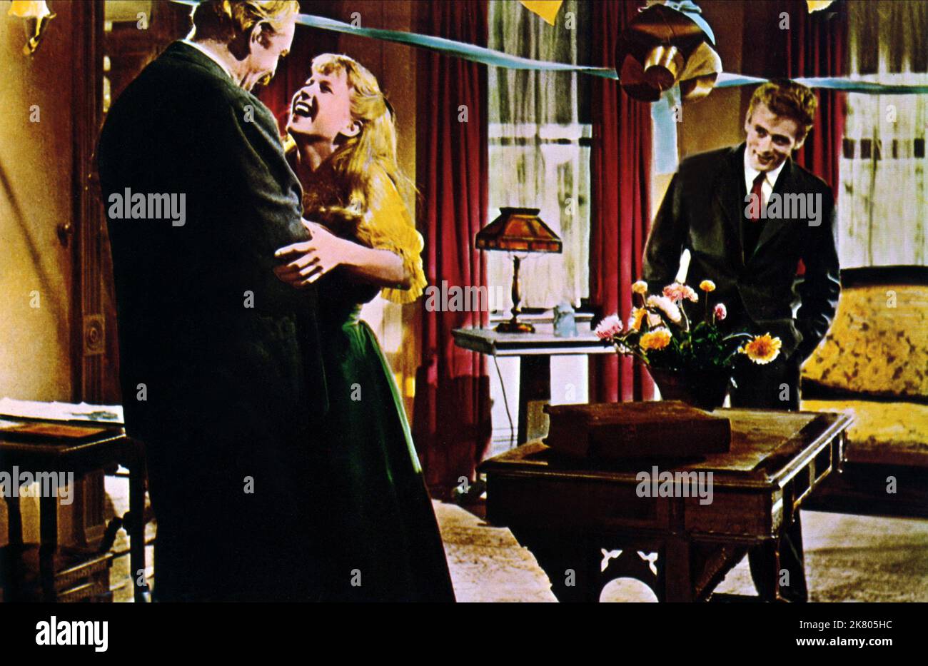 Raymond Massey, Julie Harris & James Dean Film: East Of Eden (USA 1955 ...