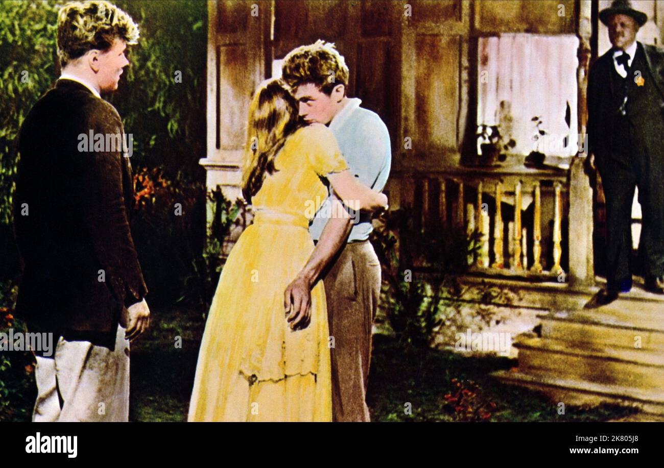 Richard Harris, Julie Harris, James Dean & Burl Ives Film: East Of Eden ...