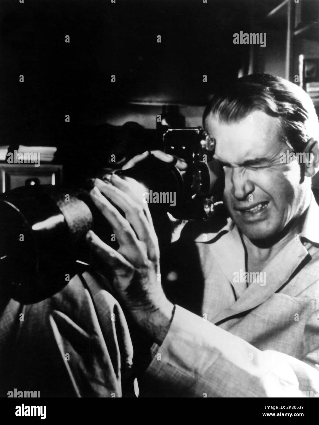 James Stewart Film: Rear Window (USA 1954) Characters: L.B. 'Jeff ...