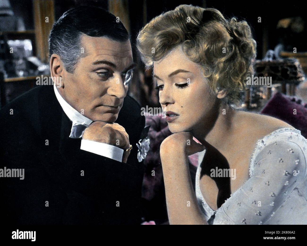 Laurence Olivier & Marilyn Monroe Film: The Prince And The Showgirl ...