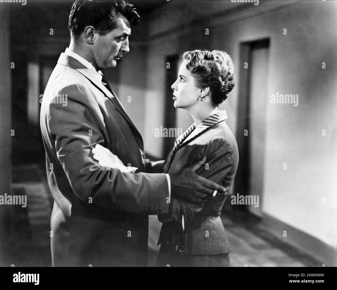 Robert Mitchum & Mona Freeman Film Angel Face (1958) Characters: Frank ...