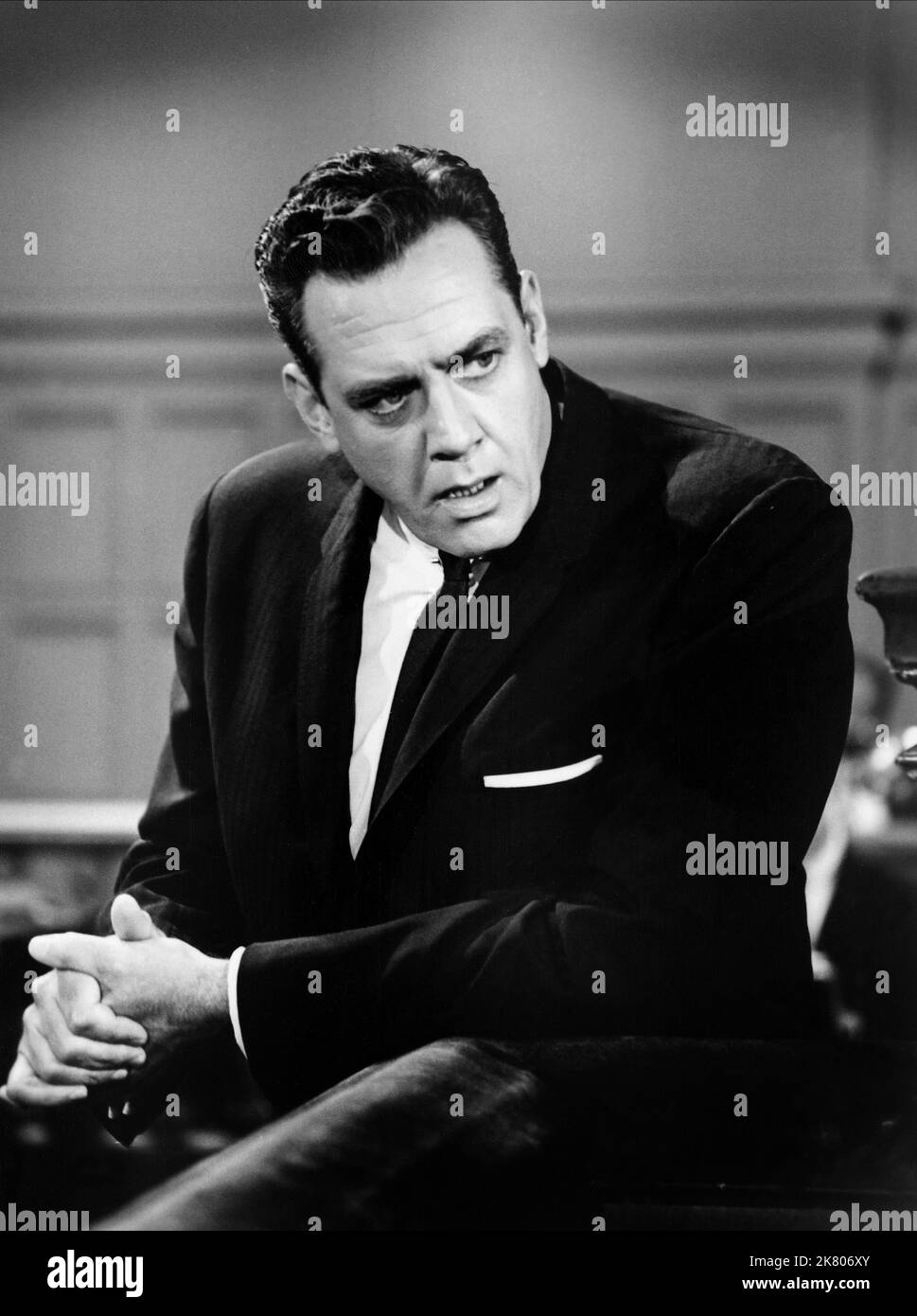 Raymond burr perry mason hi-res stock photography and images - Alamy