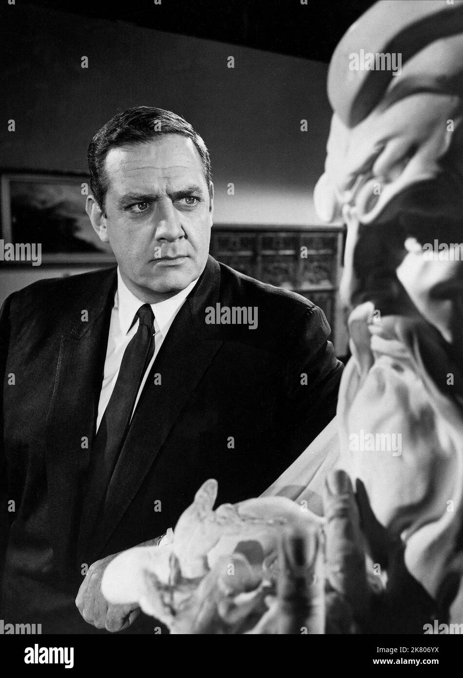 Raymond burr perry mason hi-res stock photography and images - Alamy