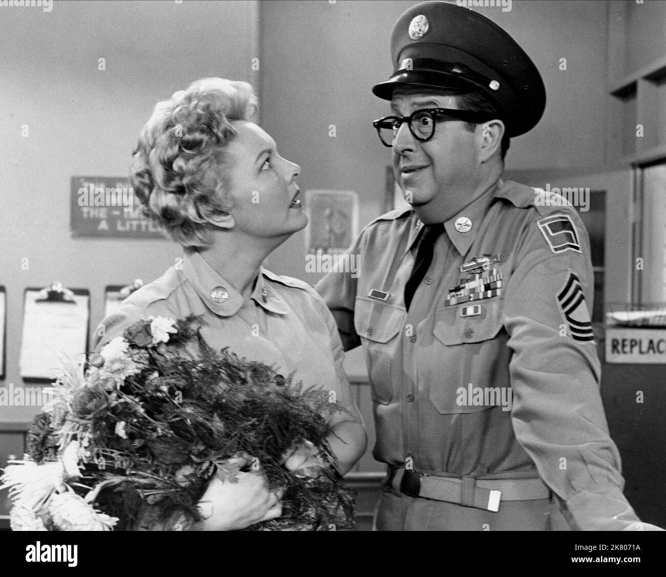 Elisabeth Fraser & Phil Silvers Television: The Phil Silvers Show; Sergeant Bilko (TV-Serie ...
