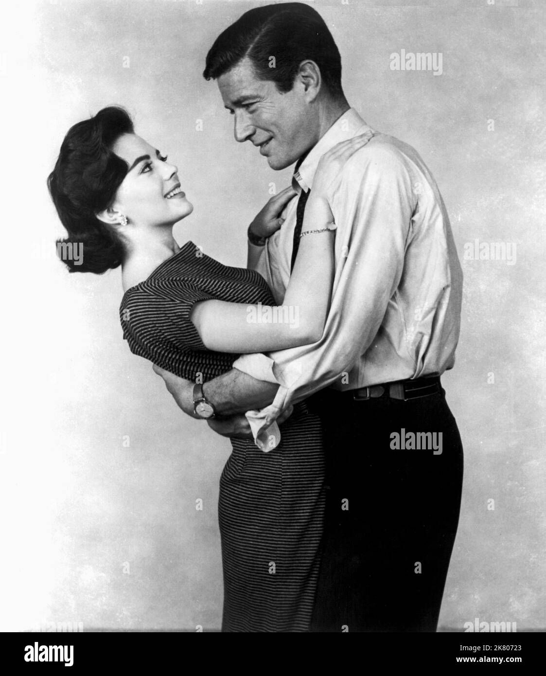 Natalie Wood & Efrem Zimbalist Jr. Film Bombers B-52 (USA 1957 ...