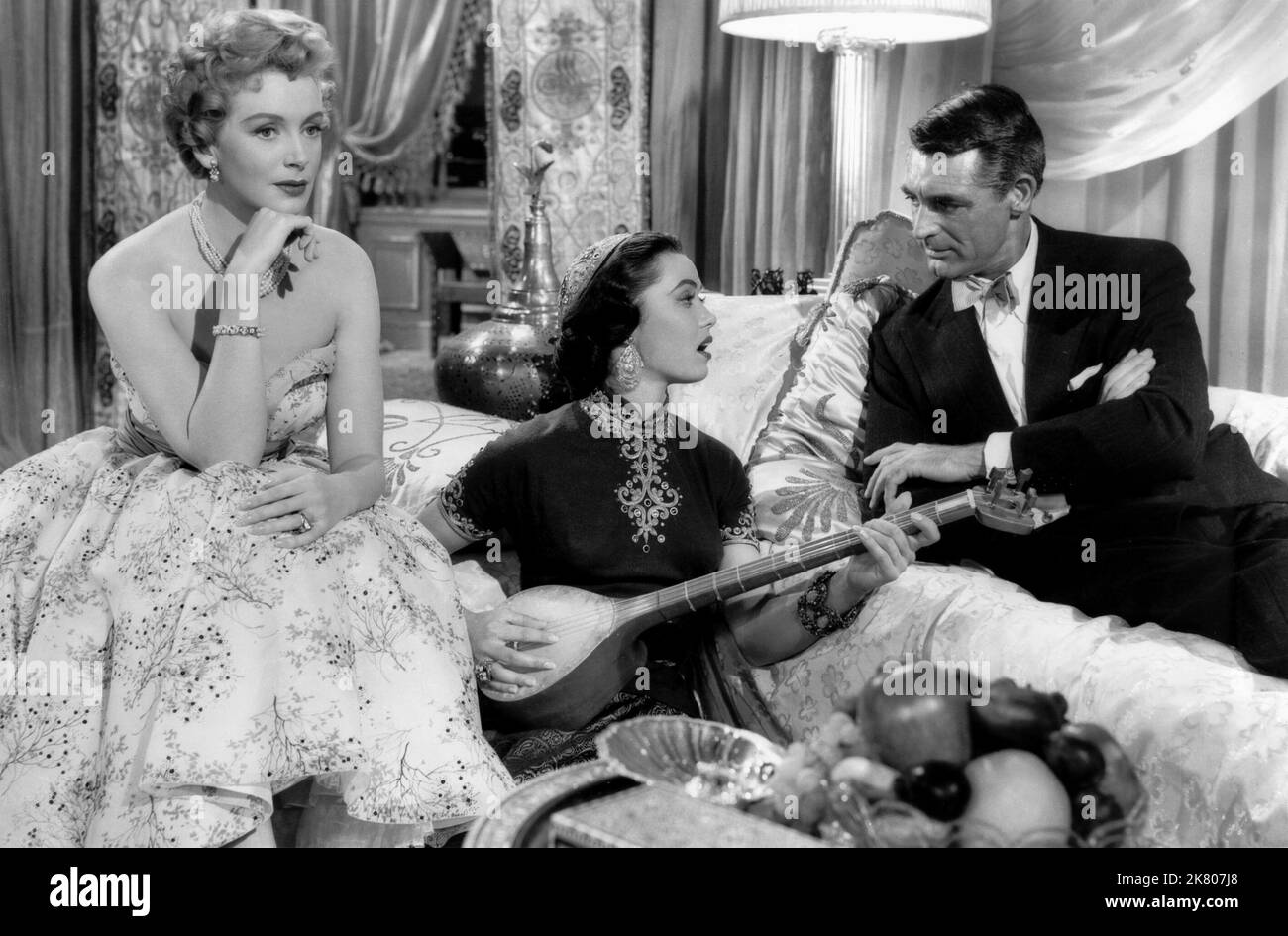 Deborah Kerr, Betta St. John & Cary Grant Film Dream Wife (1953 ...