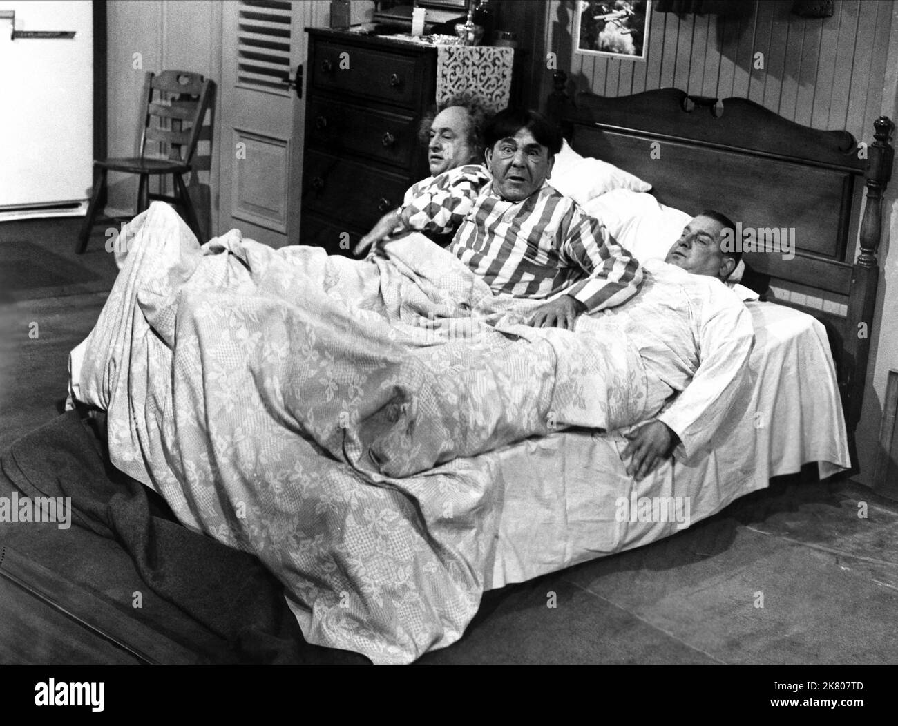 Larry Fine, Moe Howard & Joe Derita Film Have Rocket -- Will Travel ...