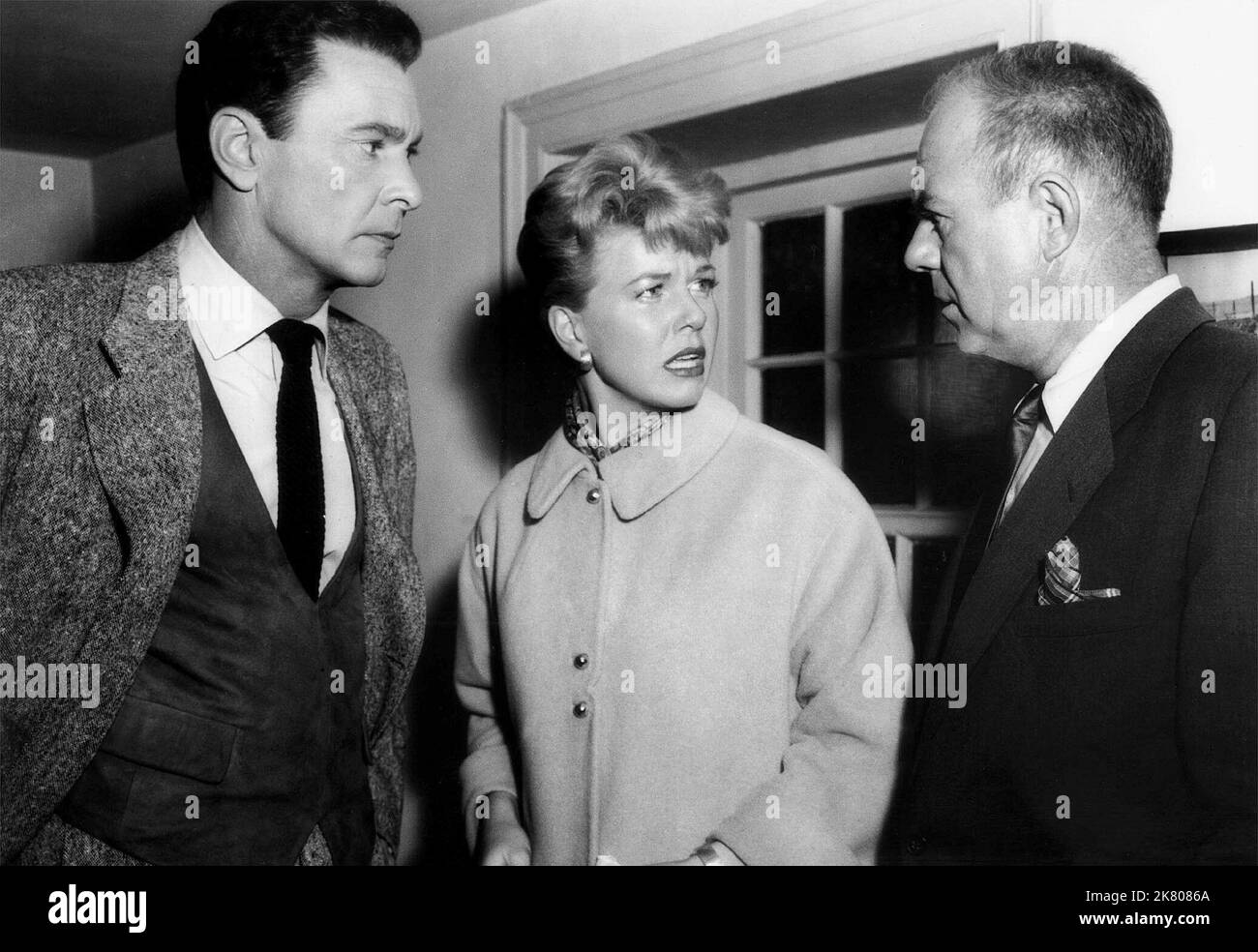 Louise Jourdan, Doris Day & John Gallaudet Film: Julie (USA 1956 ...