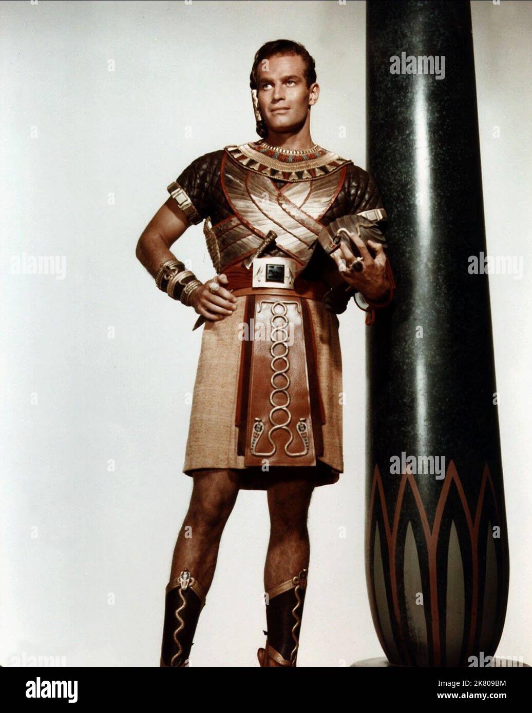 Charlton Heston Film: The Ten Commandments (USA 1956) Characters: Moses ...