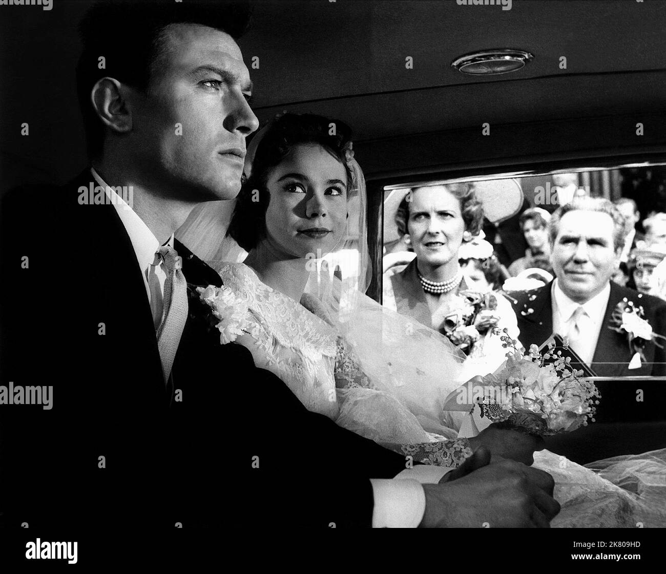 Laurence Harvey, Heather Sears Film Room At The Top (1955) Characters ...