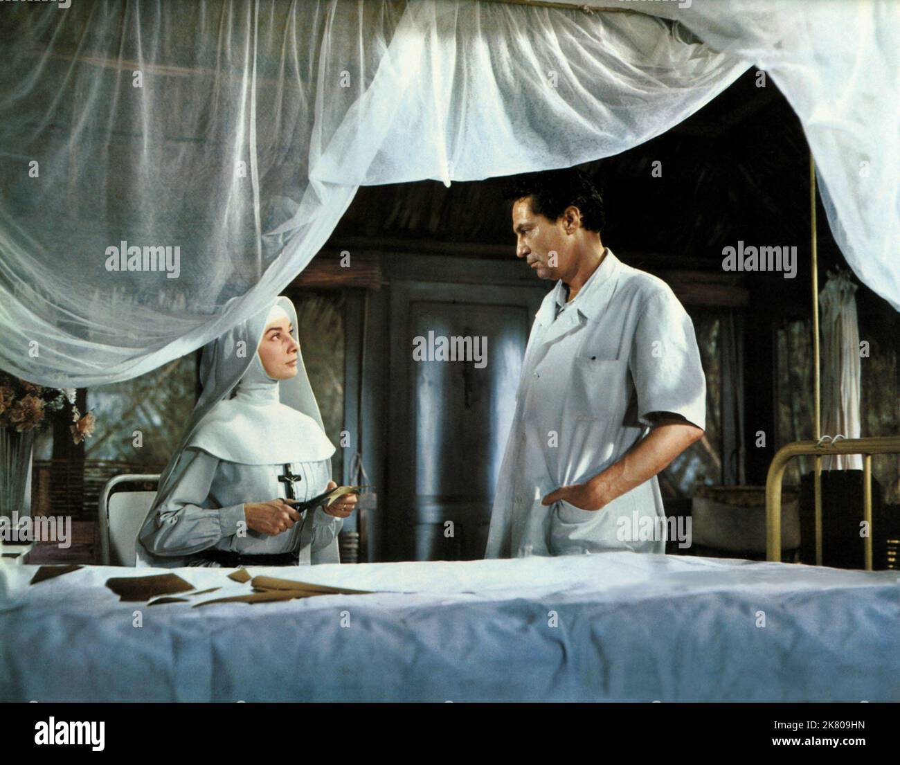 Audrey Hepburn & Peter Finch Film: The Nun'S Story (1953) Characters ...