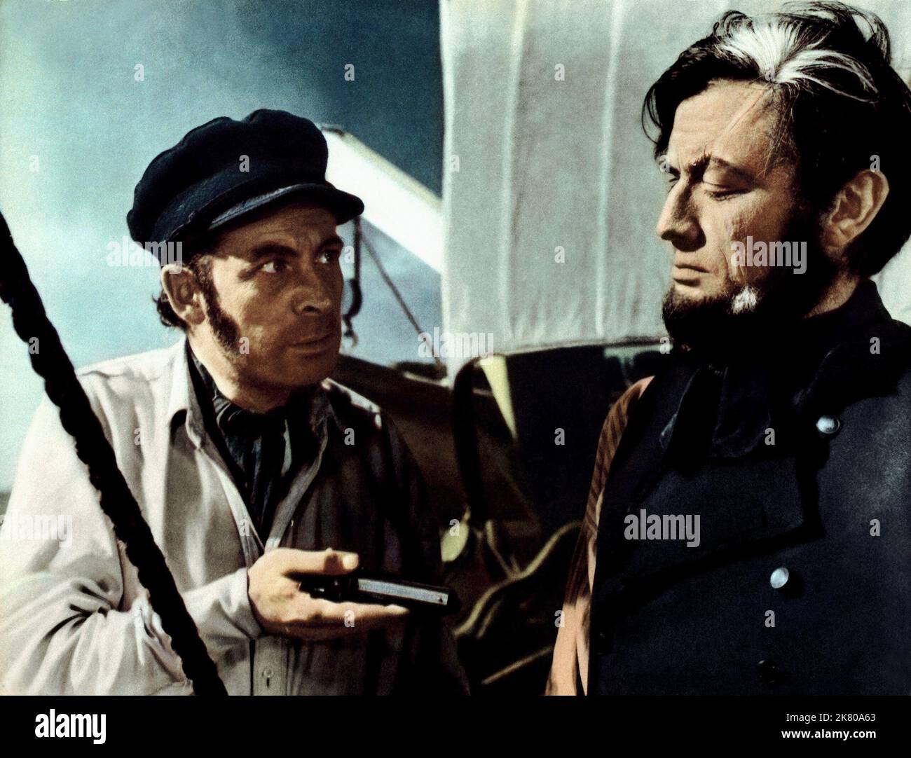Leo Genn & Gregory Peck Film: Moby Dick (USA 1956) Characters: Starbuck ...