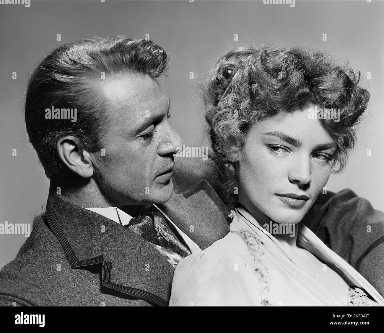 Gary Cooper & Lauren Bacall Film Bright Leaf (USA 1950) Characters ...