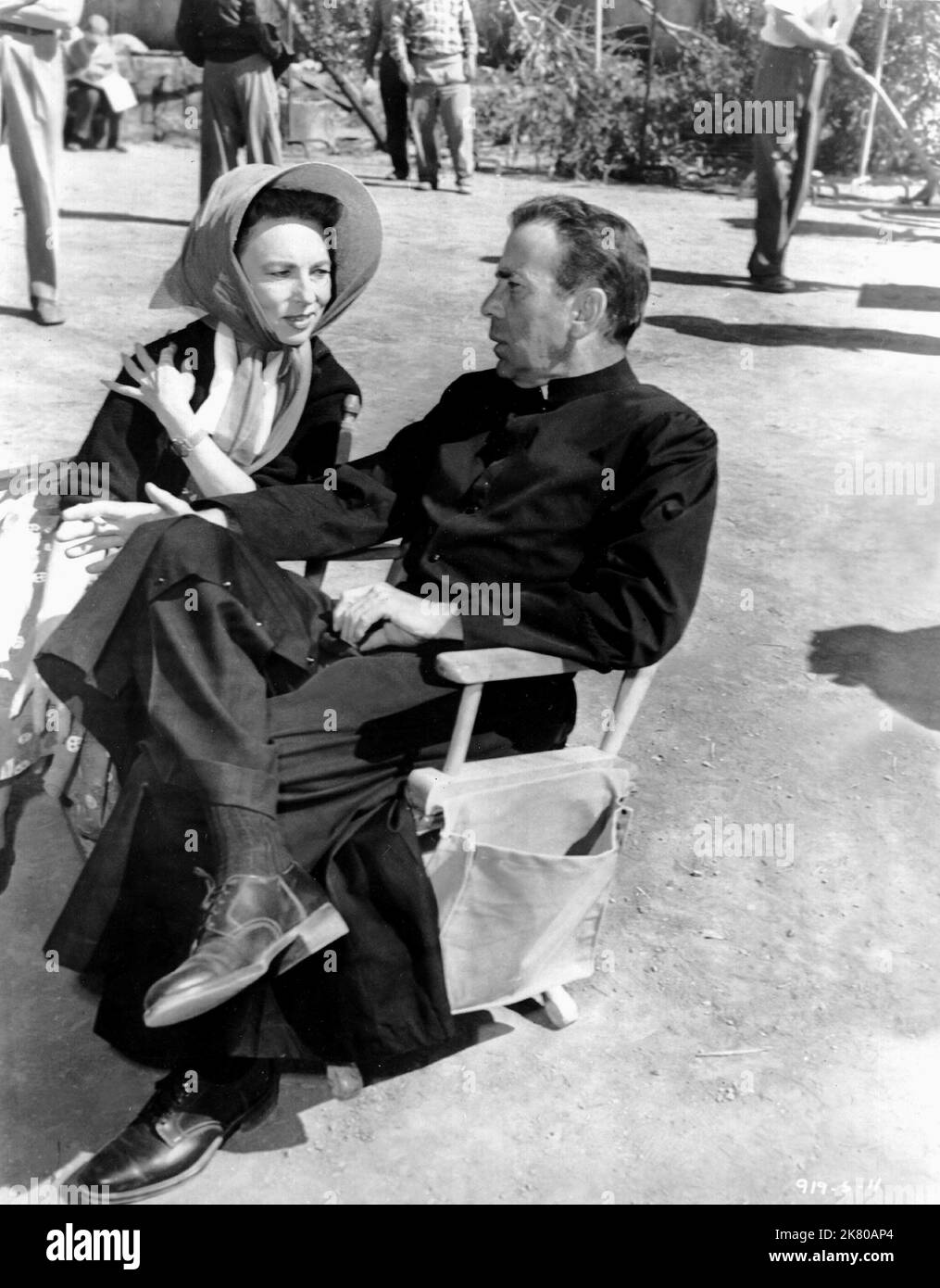 Agnes Moorehead & Humphrey Bogart Film: The Left Hand Of God (1956 ...
