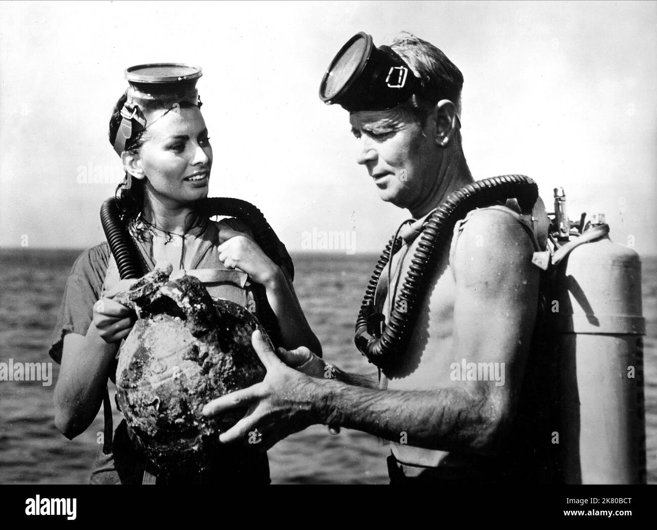 Sophia Loren & Alan Ladd Film: Boy On A Dolphin (USA 1957) Characters ...