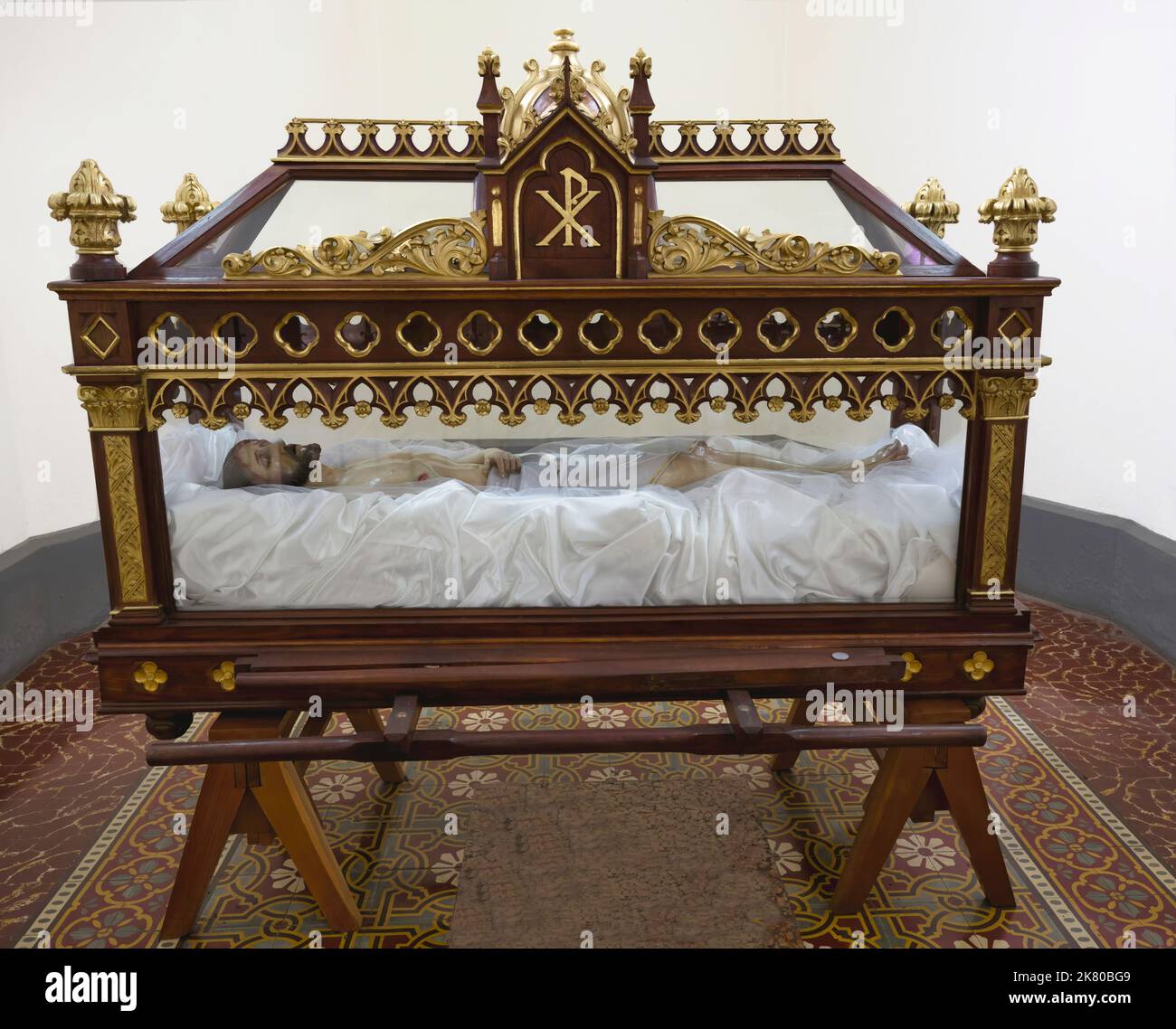 Display christ hi-res stock photography and images - Alamy