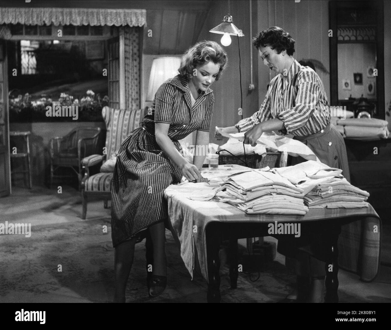 Romy Schneider & Alice Treff Film: Kitty And The Great Big World (DE ...