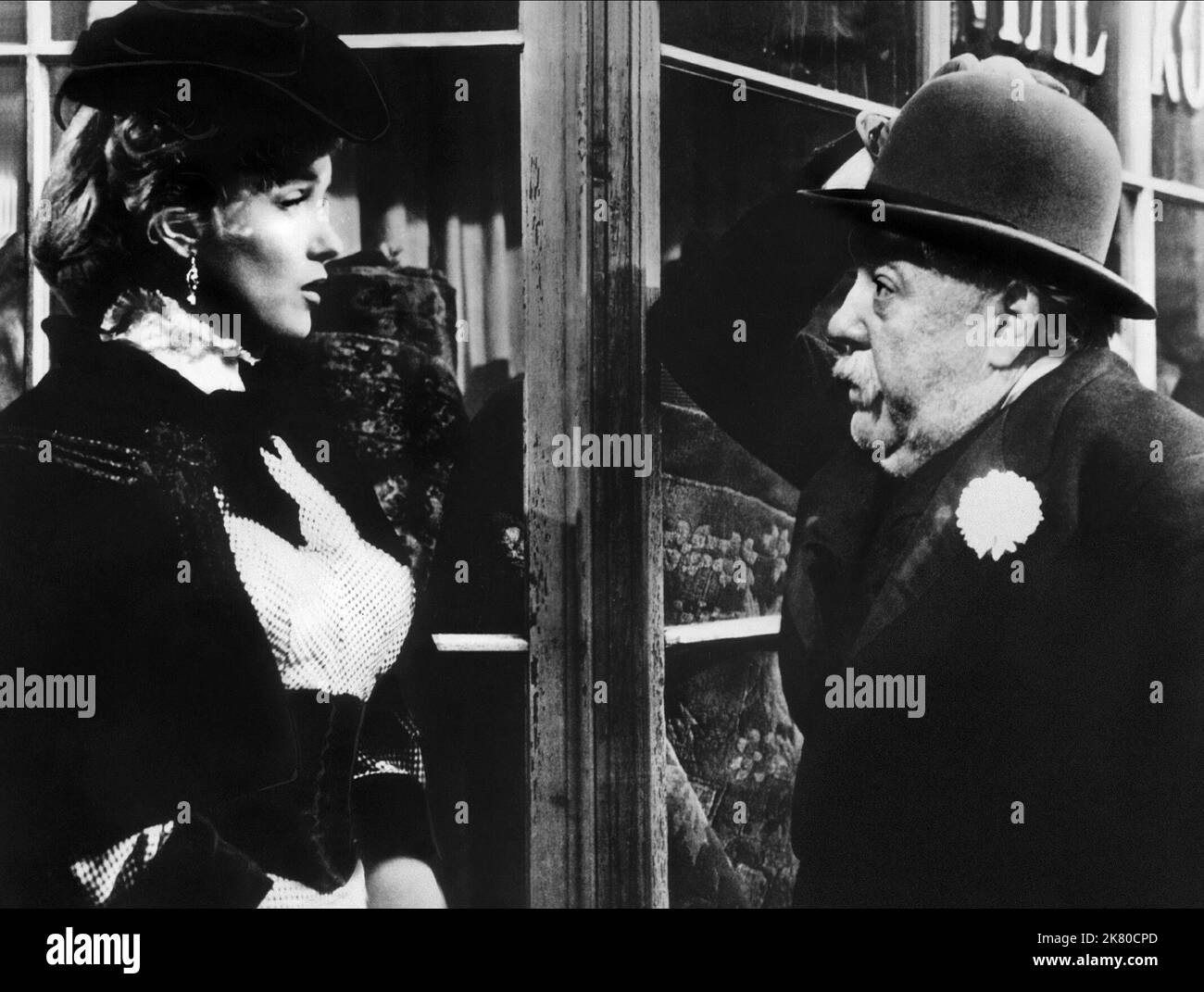 Marilyn Monroe & Charles Laughton Film: O. Henry'S Full House (1954 ...
