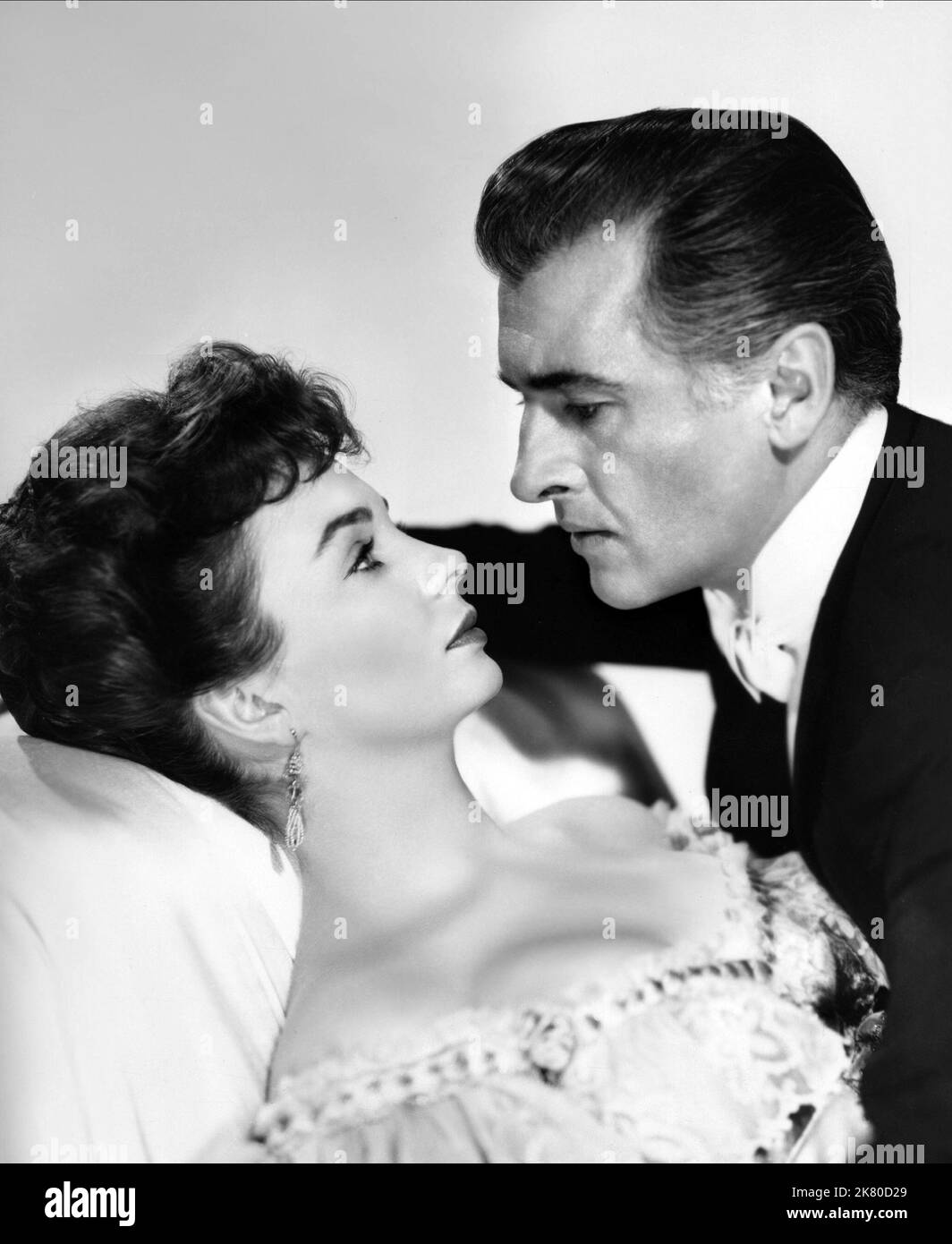Jean Simmons & Stewart Granger Film Footsteps In The Fog (1955 ...