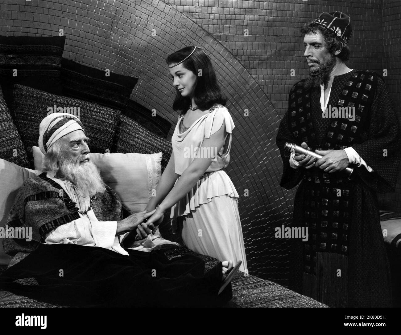 Walter Hampden & Pier Angeli Film: The Silver Chalice (USA 1954 ...