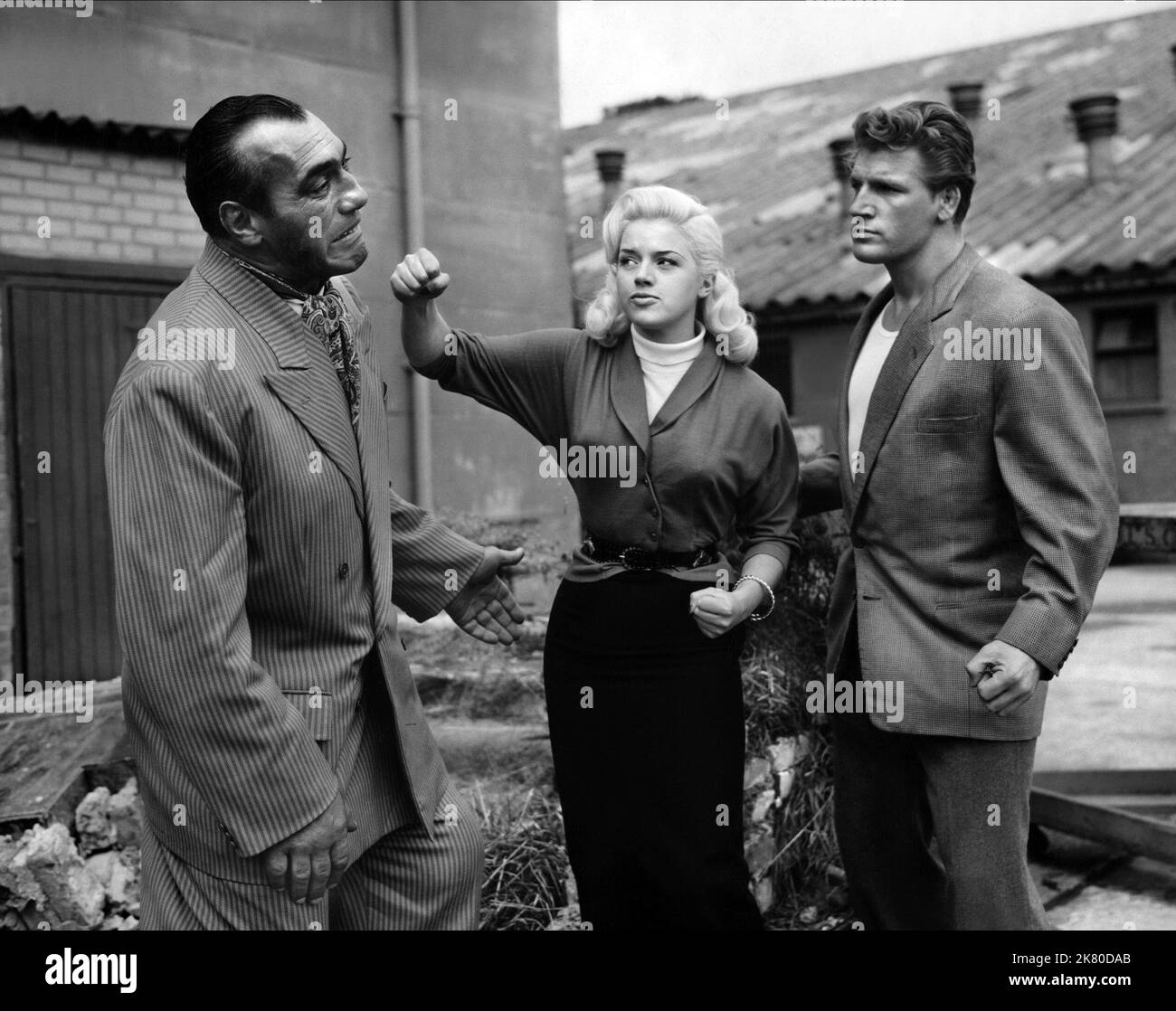 Primo Carnera, Diana Dors & Joe Robinson Film A Kid For Two Farthings ...
