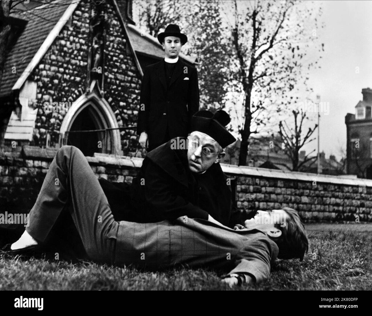 Alec Guinness Film: Father Brown (1954) Characters: Father Brown ...