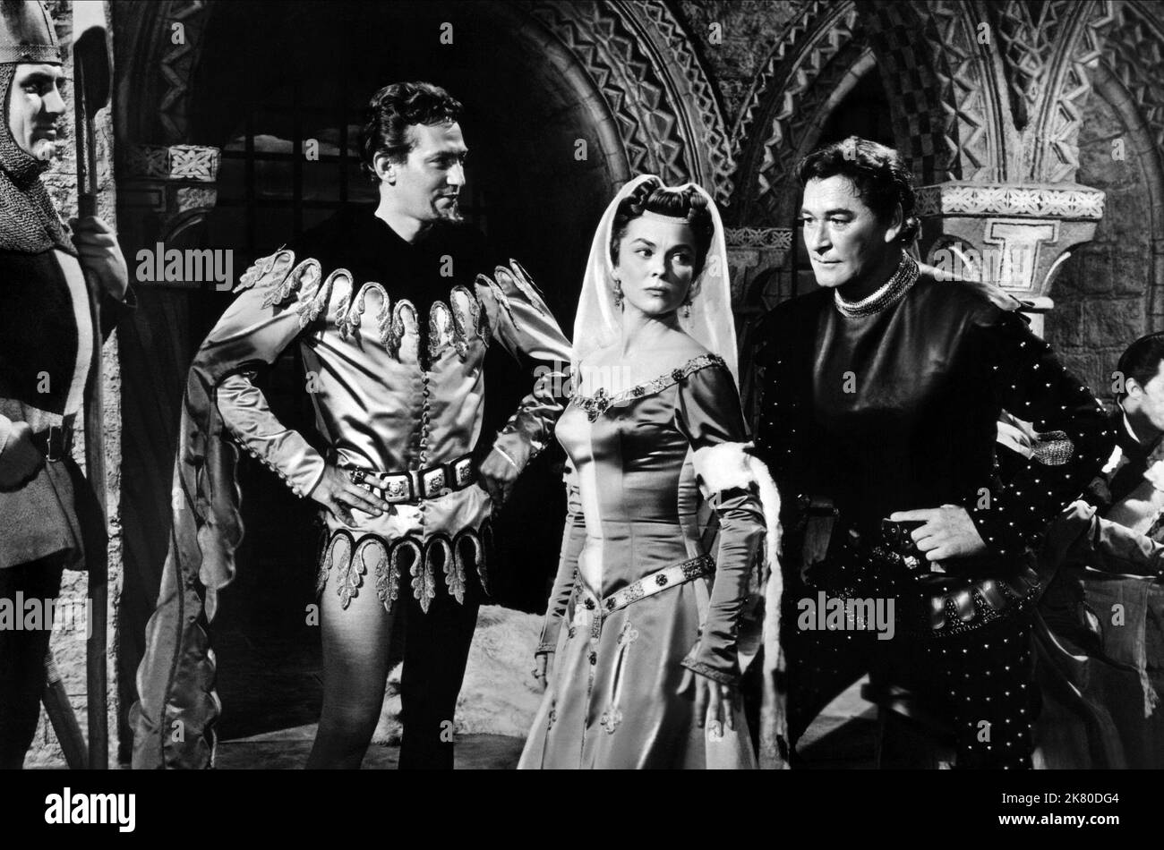 Peter Finch, Joanne Dru & Errol Flynn Film: The Dark Avenger (1955 ...